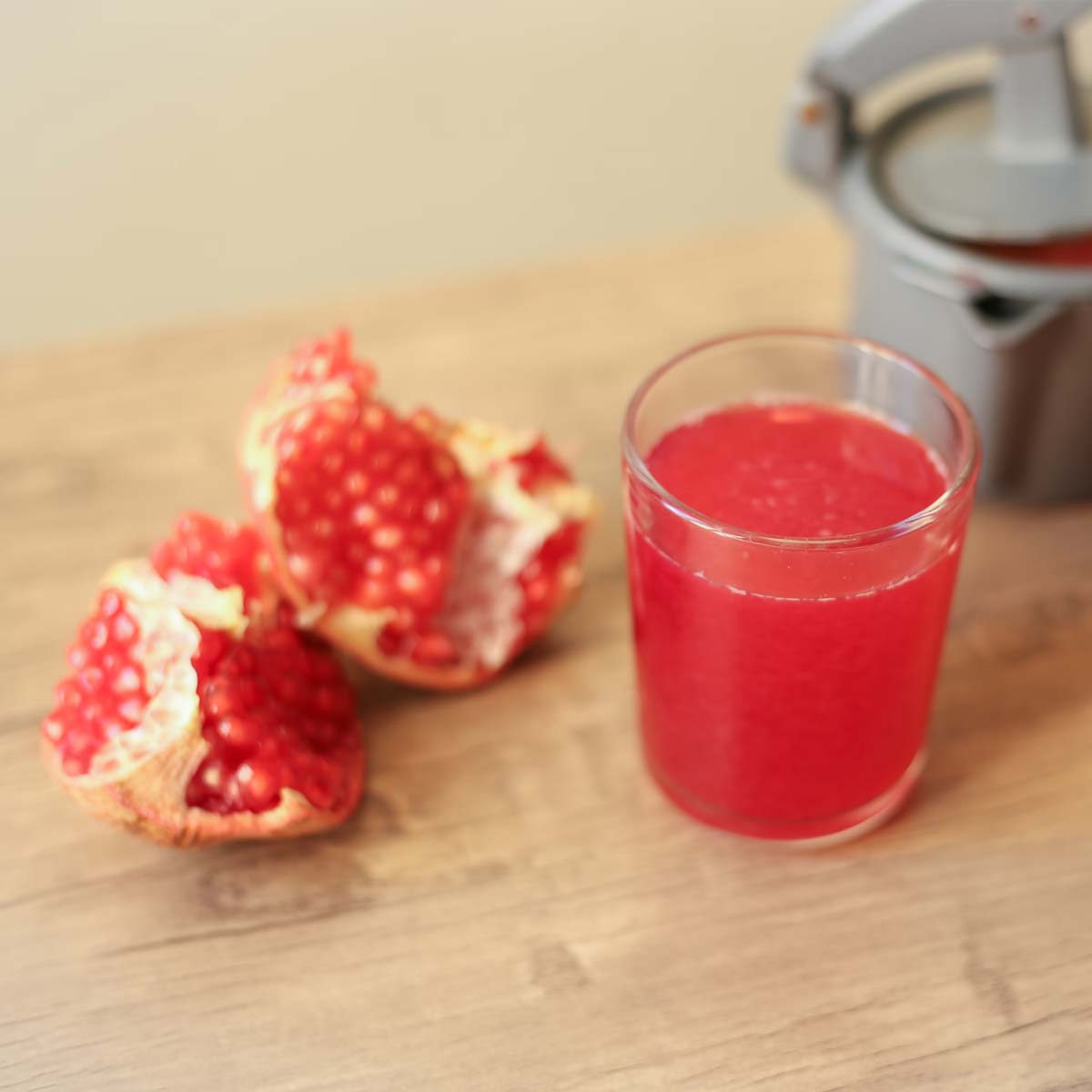 Ketahui 6 Sebab Jus Delima Perlu Diamalkan